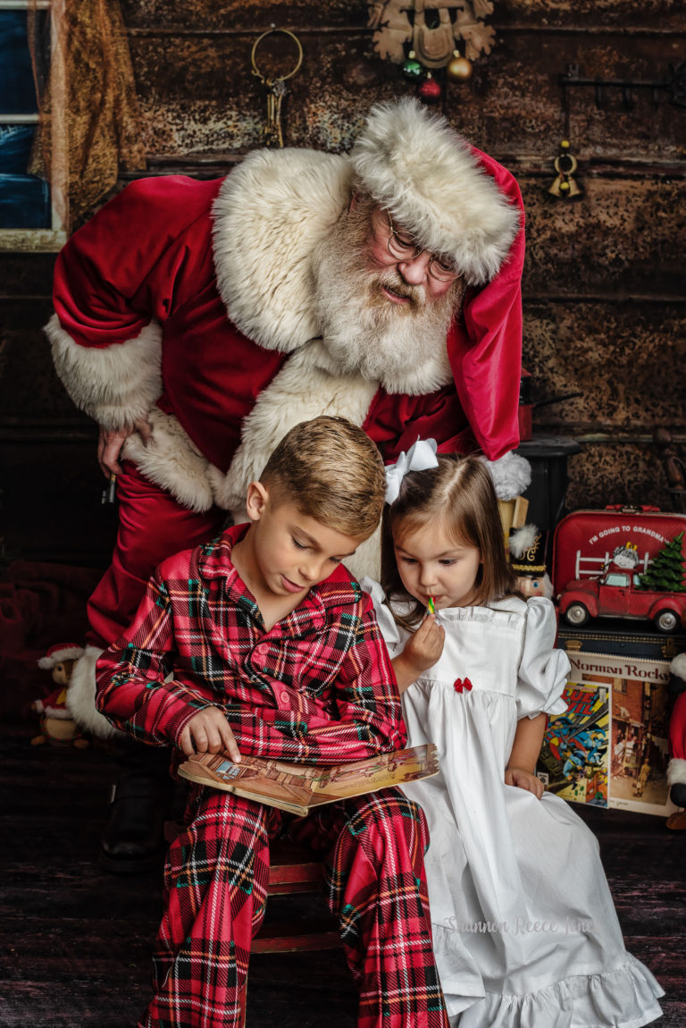 Santa Claus | 30 Minute Photography Sessions | Christmas Magic